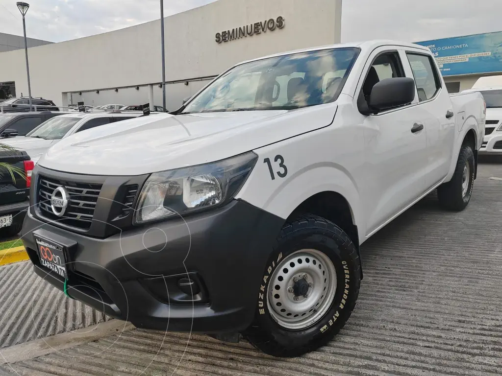 Nissan NP300 Doble Cabina SE A/A Paq. de Seg. usado (2019) color Blanco ...