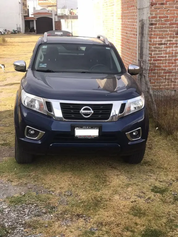 Nissan NP300 Frontier LE A/A usado (2017) color Azul precio $365,000