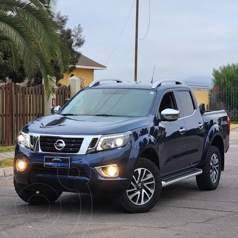 Nissan NP300 2.3L 4x4 C/D usado (2020) color Negro precio $29.900.000