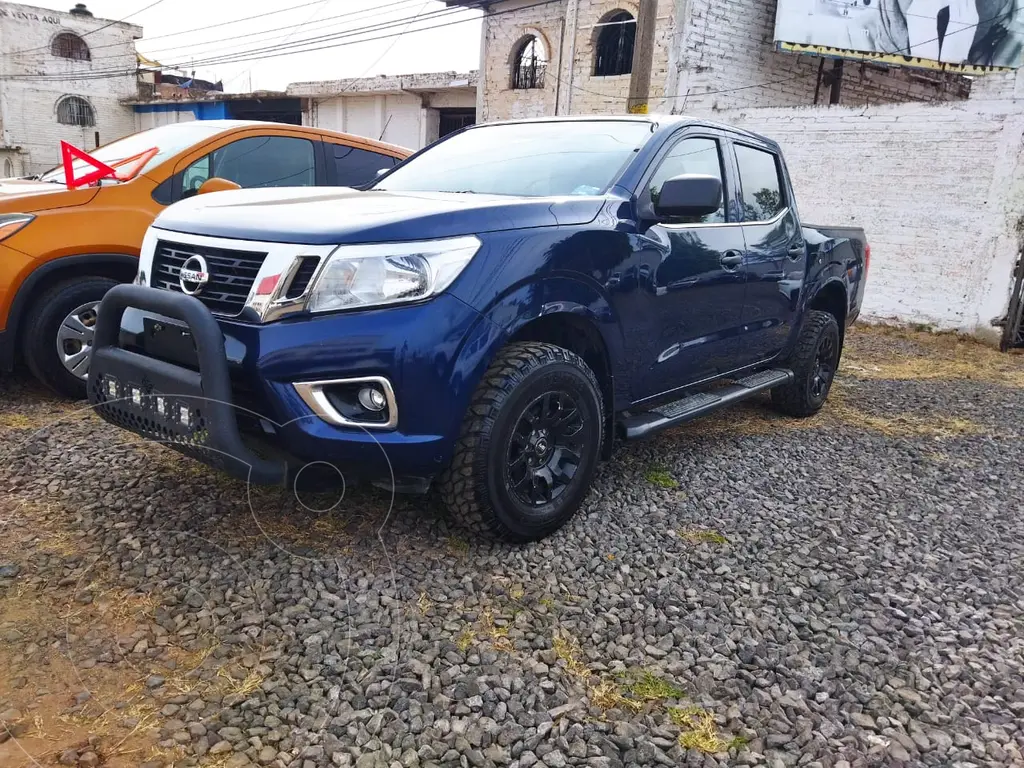 Nissan NP300 2.4L Doble Cabina SE A/A Paquete de Seguridad usado (2020 ...