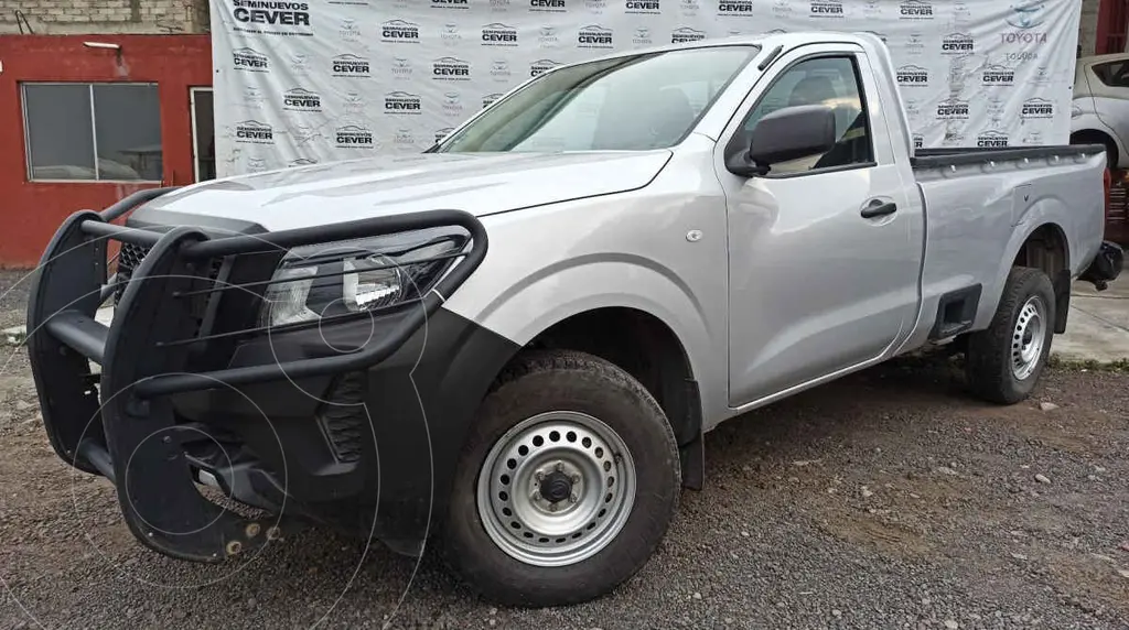Nissan NP300 Chasis usado (2022) color Gris precio $414,900
