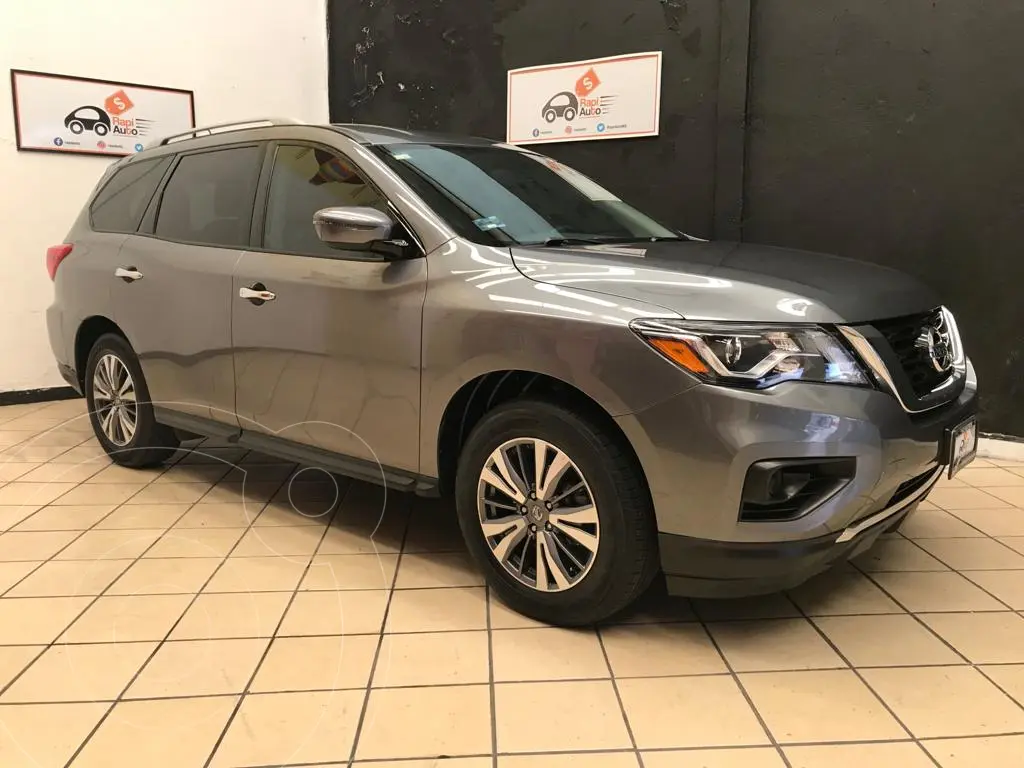 Nissan Pathfinder Sense usado (2020) color Gris precio $508,500