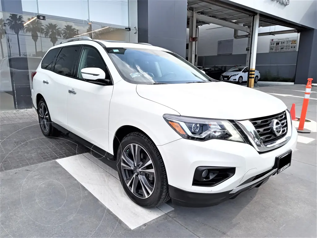 Nissan Pathfinder Exclusive Midnight Edition 4x4 usado (2019) color ...