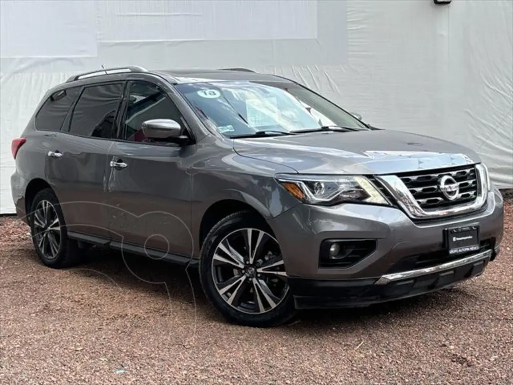 Nissan Pathfinder Exclusive usado (2018) color Gris Oscuro precio $371,000