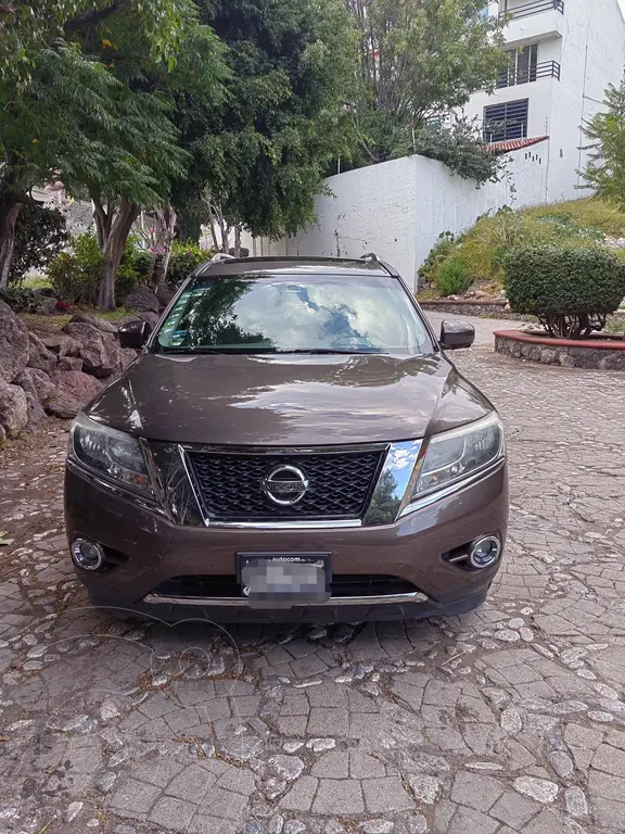 Nissan Pathfinder Exclusive 4x4 usado (2015) color Marron precio $250,000