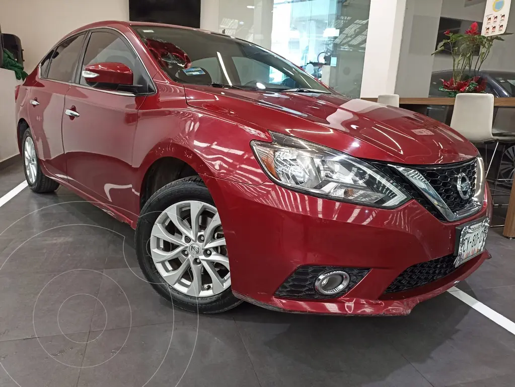 Nissan Sentra Advance Aut usado (2017) color Rojo precio $220,000