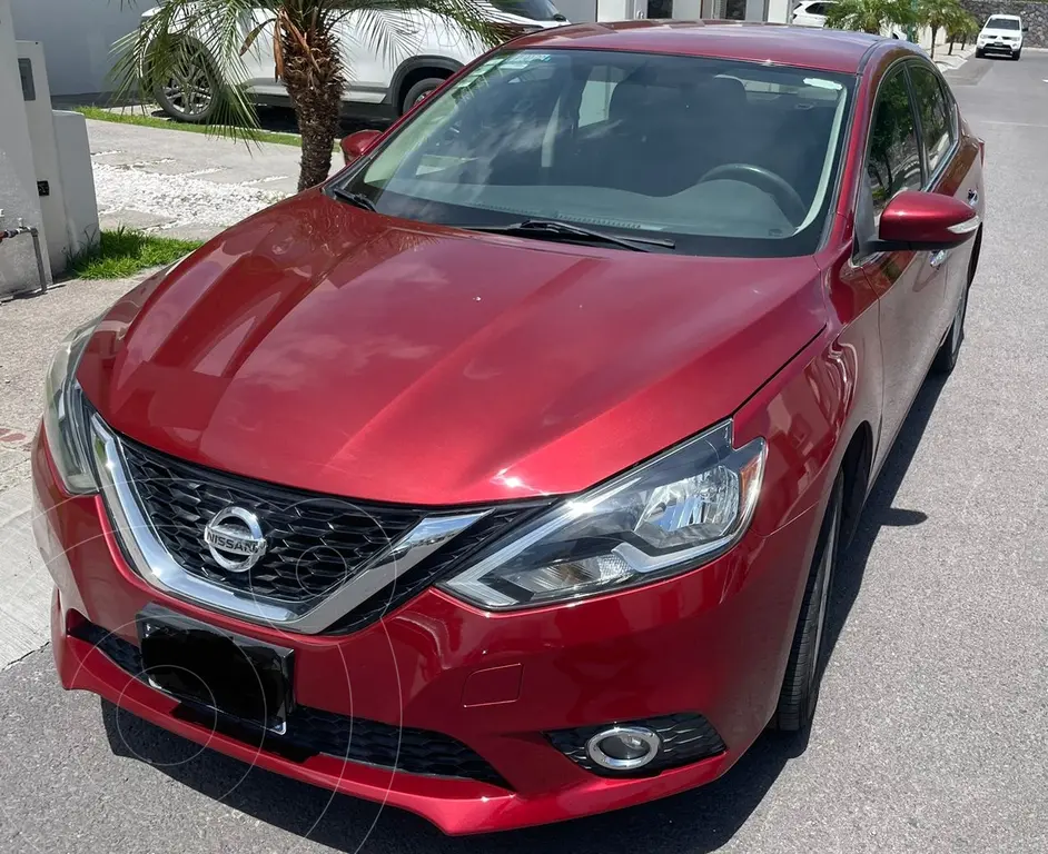 Nissan Sentra Advance Aut usado (2018) color Rojo Burdeos precio $199,000