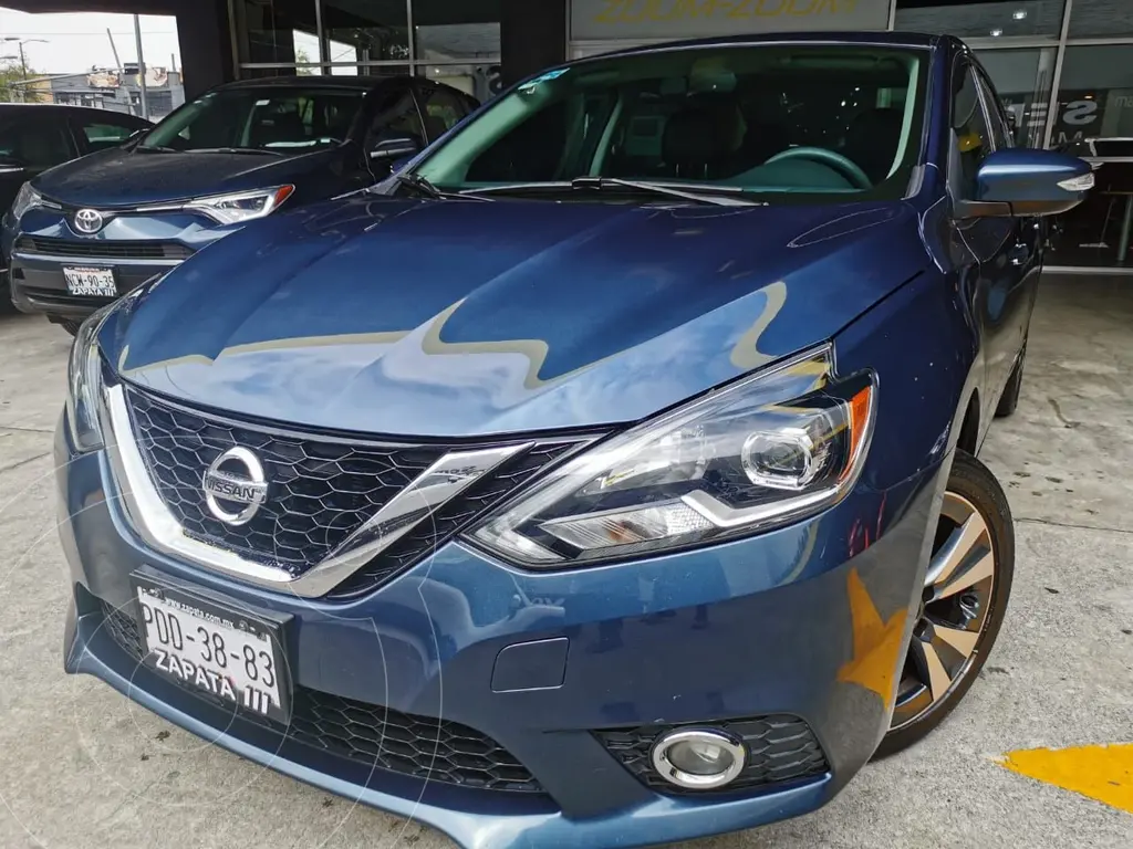 Nissan Sentra Exclusive NAVI Aut usado (2017) color Azul precio $260,000