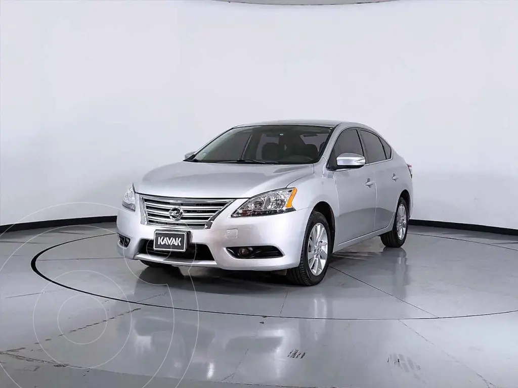 Nissan Sentra Advance Aut usado (2015) color Negro precio $198,999