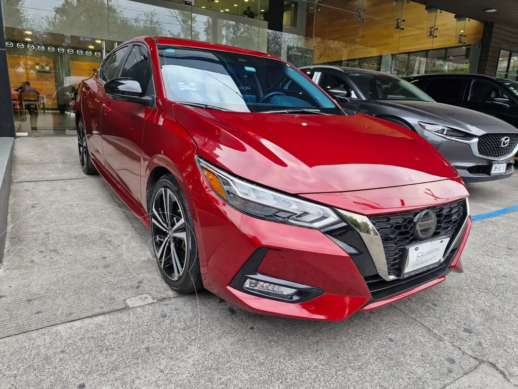 Nissan Sentra SR Aut usado (2023) color Rojo precio $417,000