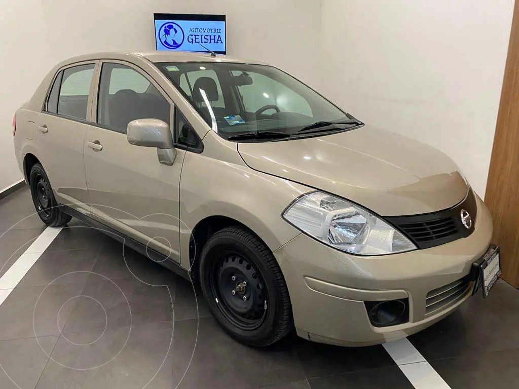 Nissan Tiida Sedan Sense usado (2018) color Beige precio $200,000