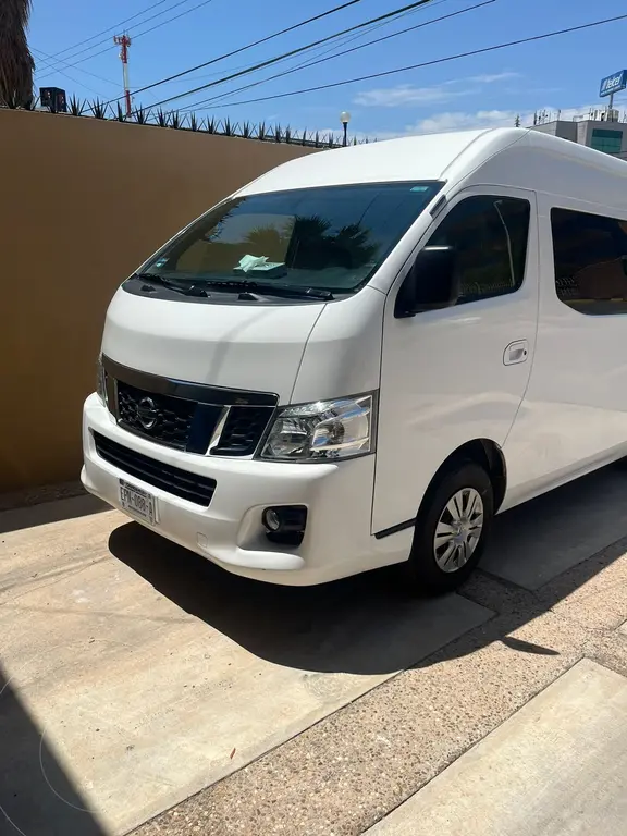 Nissan Urvan 15 Pasajeros usado (2017) color Blanco precio $410,000