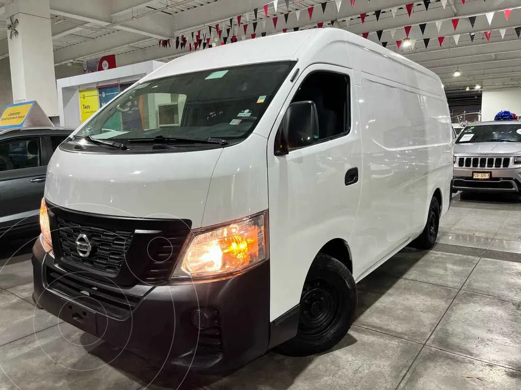 Nissan Urvan Panel Amplia Aa usado (2022) color Blanco precio $600,000