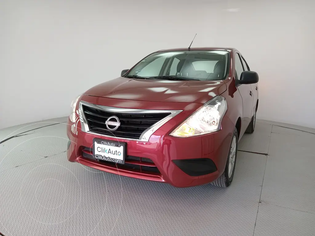 Nissan V-Drive 1.6L Plus usado (2023) color Rojo precio $249,900