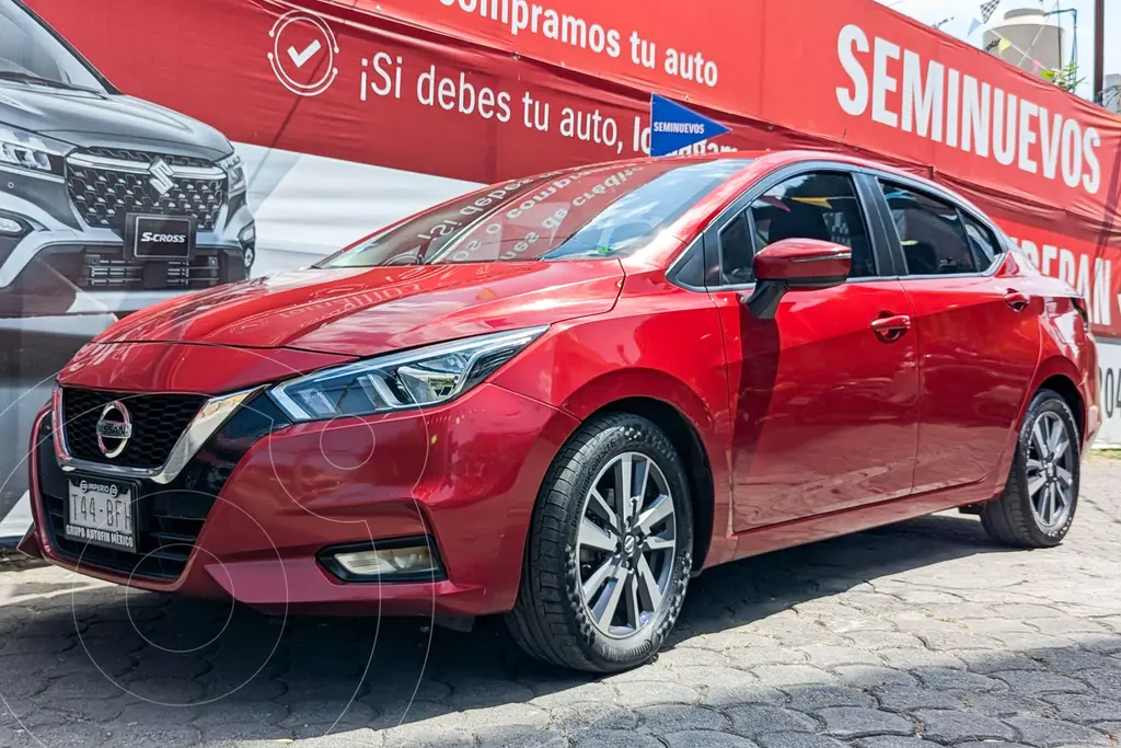 Nissan Versa Advance usado (2020) color Rojo precio $255,000