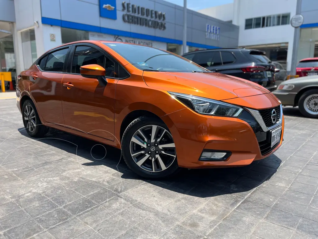 Nissan Versa Advance usado (2020) color Naranja precio $265,000