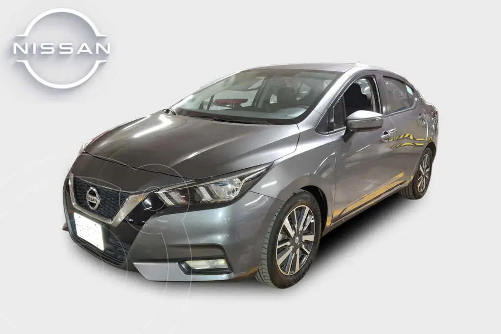 Nissan Versa Advance Aut usado (2021) color Gris precio $270,000