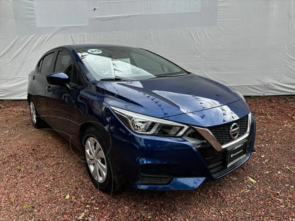 Nissan Versa Sense usado (2020) color Azul precio $240,000