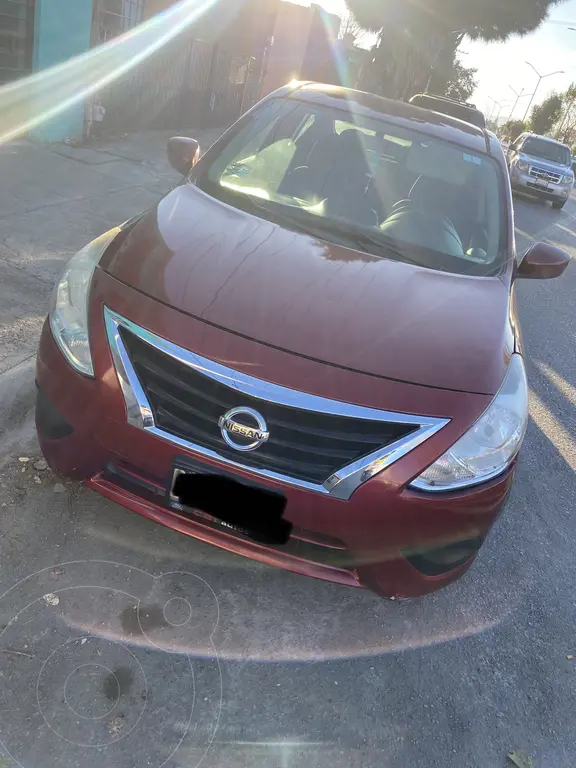 Nissan Versa Sense Aut usado (2016) color Rojo precio $155,000