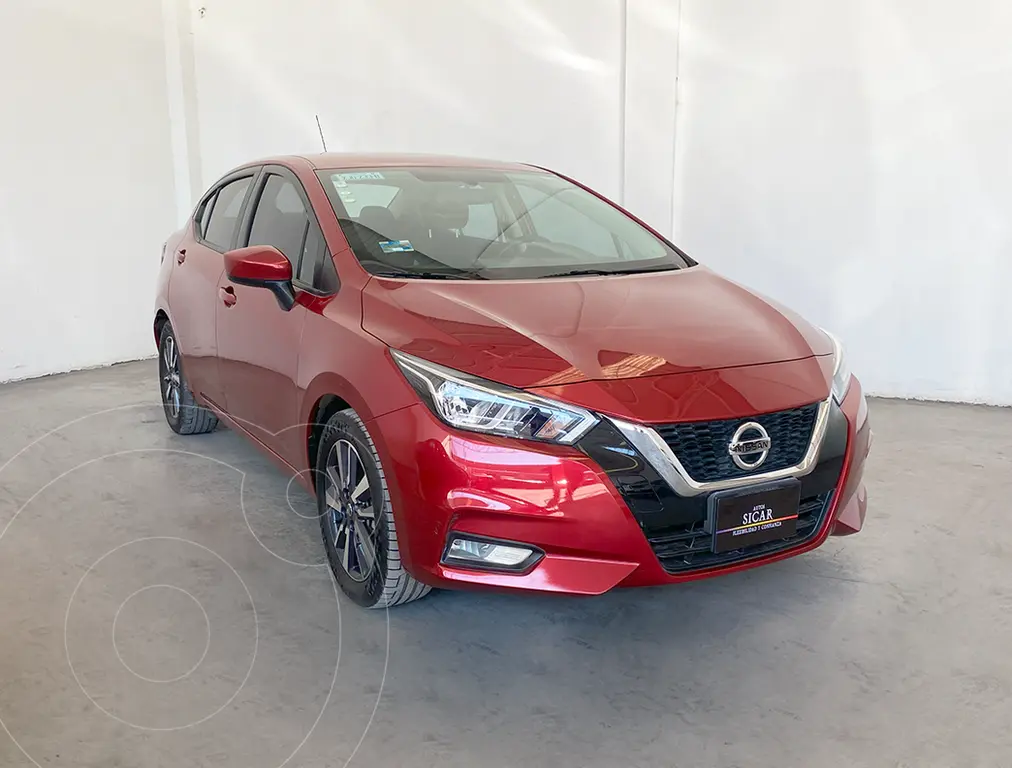 Nissan Versa Advance usado (2022) color Rojo precio $289,000