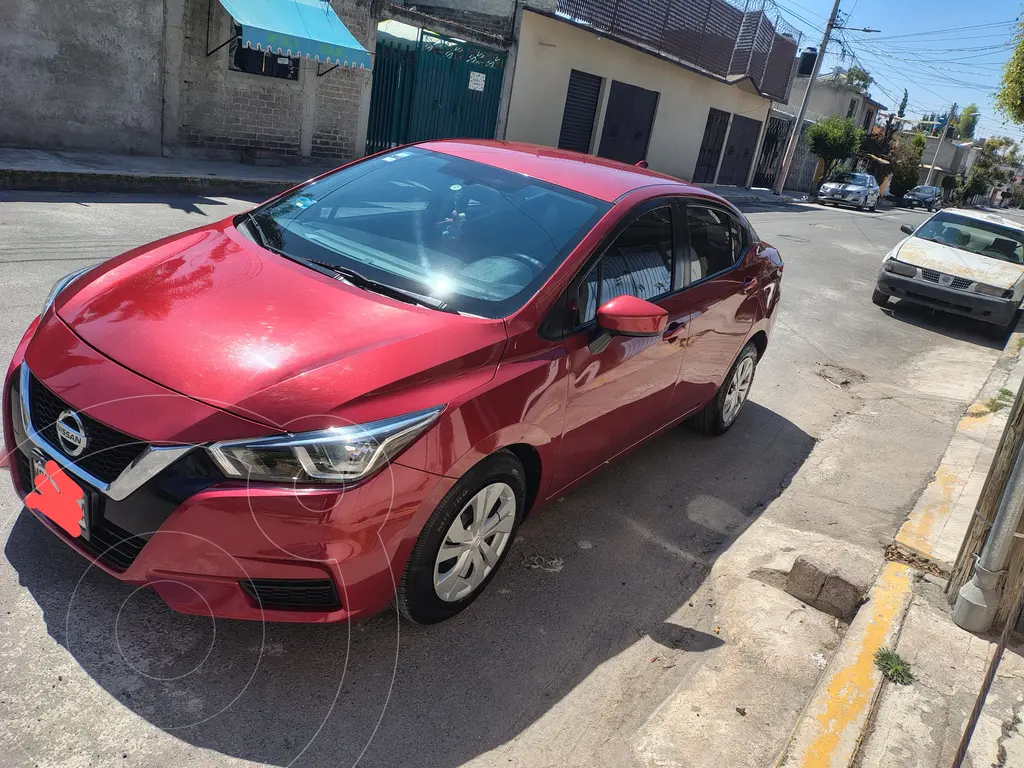 Nissan Versa Sense Aut usado (2021) color Rojo precio $245,000
