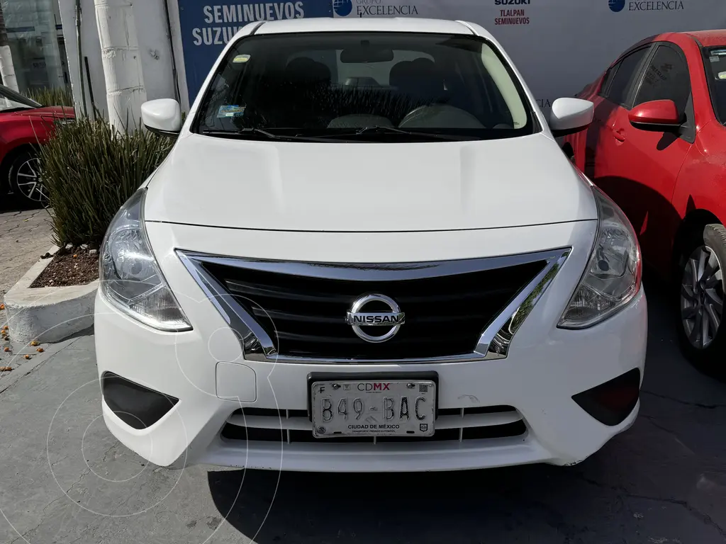 Nissan Versa Sense usado (2018) color Blanco precio $198,000