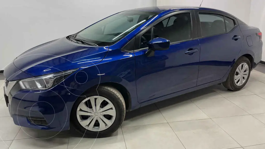 Nissan Versa Sense usado (2021) color Azul precio $300,000