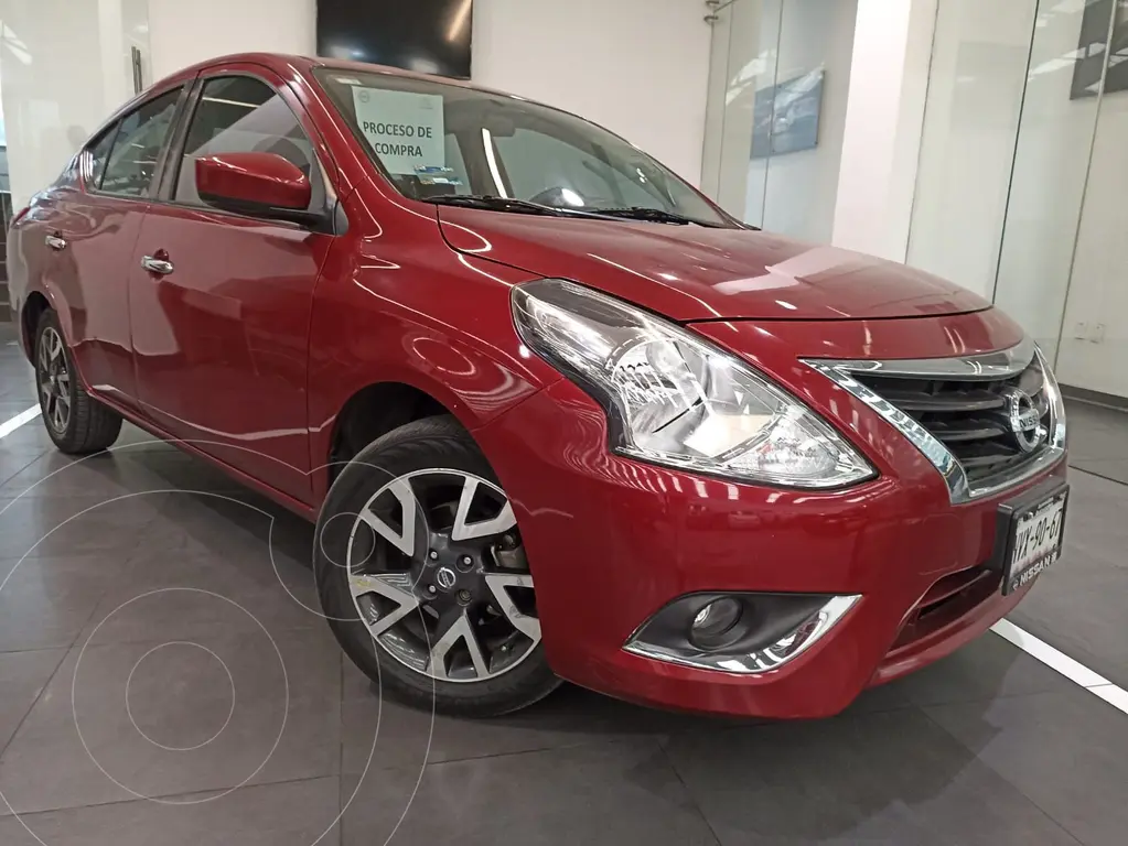 Nissan Versa Advance Aut usado (2019) color Rojo precio $255,000