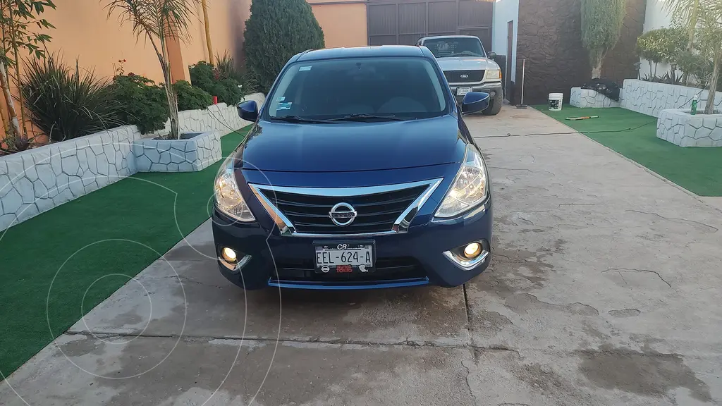 Nissan Versa Advance usado (2019) color Azul precio $210,000