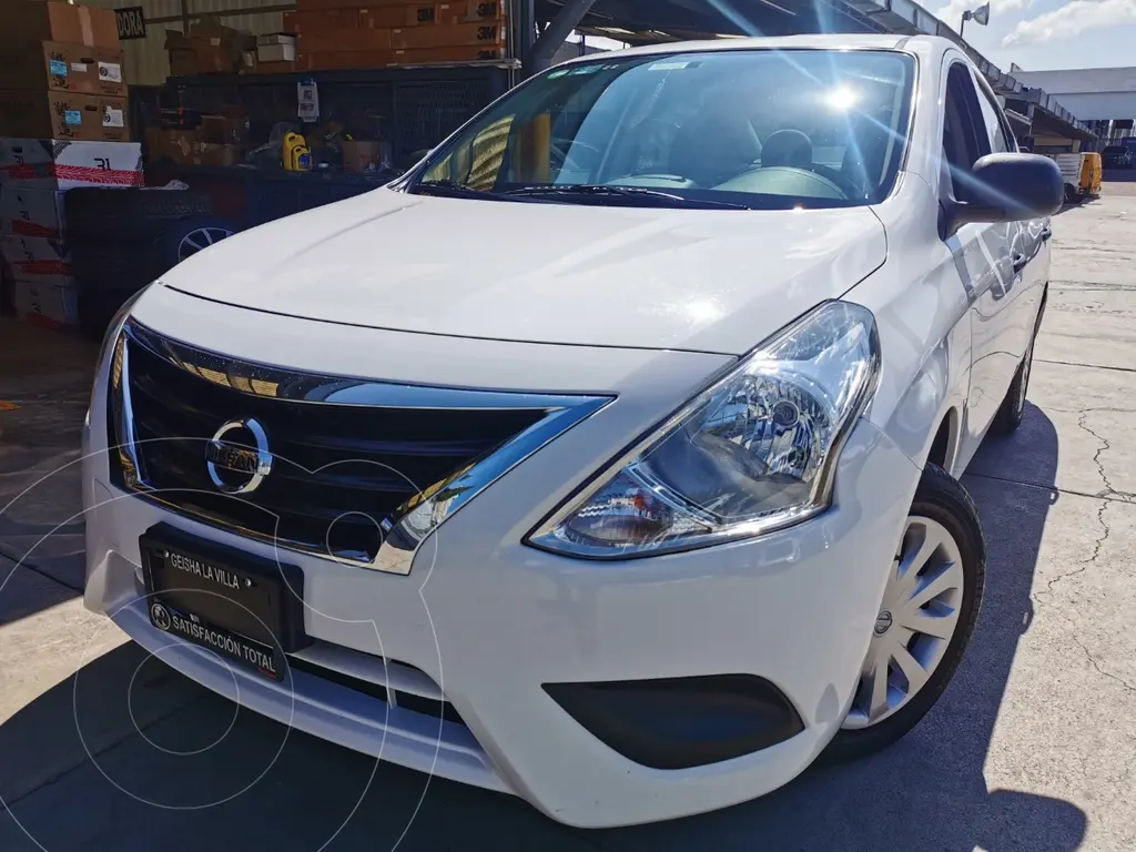 Nissan Versa Drive usado (2019) color Blanco precio $244,000