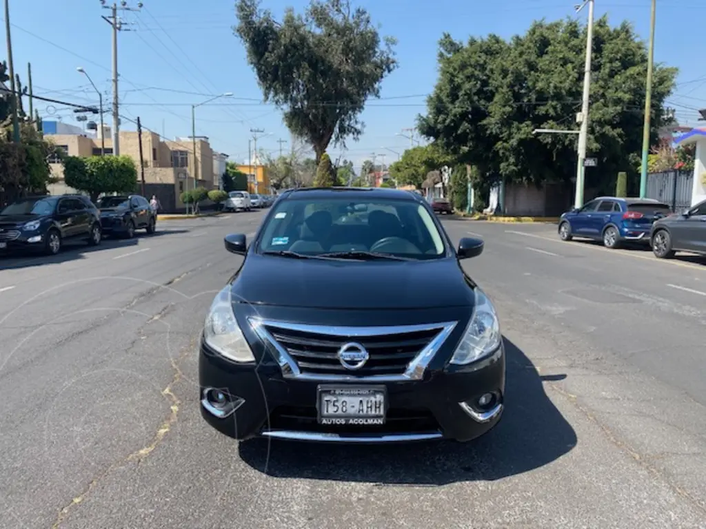 Nissan Versa Advance usado (2016) color Negro precio $162,000