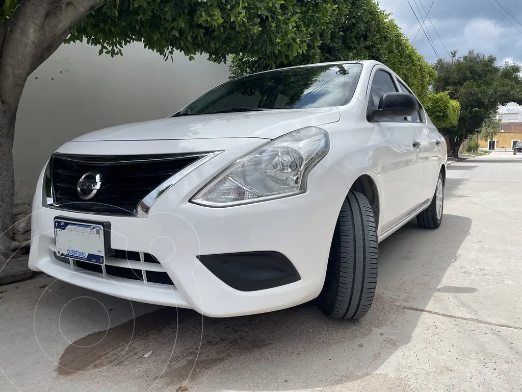 Nissan Versa Advance usado (2018) color Blanco precio $159,500