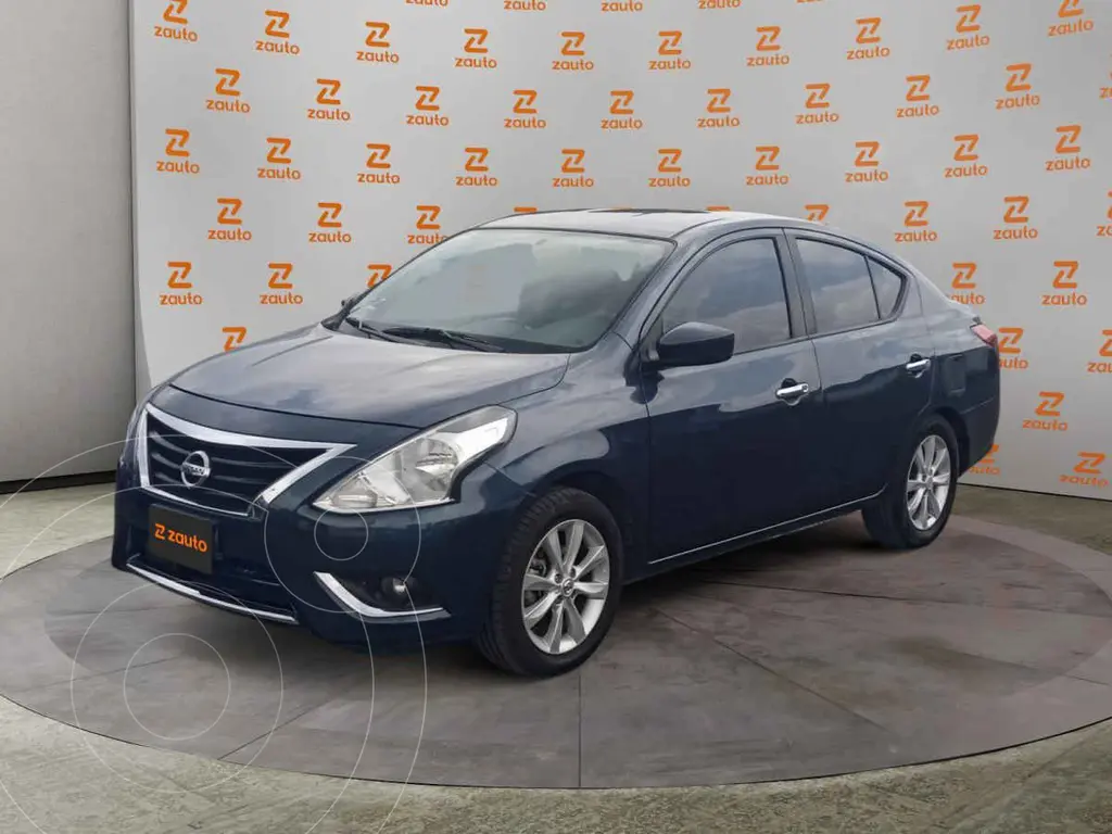 Nissan Versa Advance usado (2016) color Azul precio $215,000