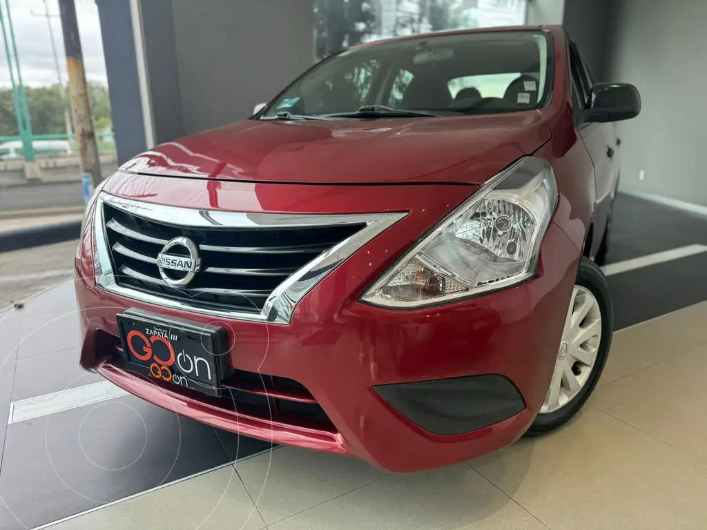 Nissan Versa Drive usado (2018) color Rojo precio $175,000