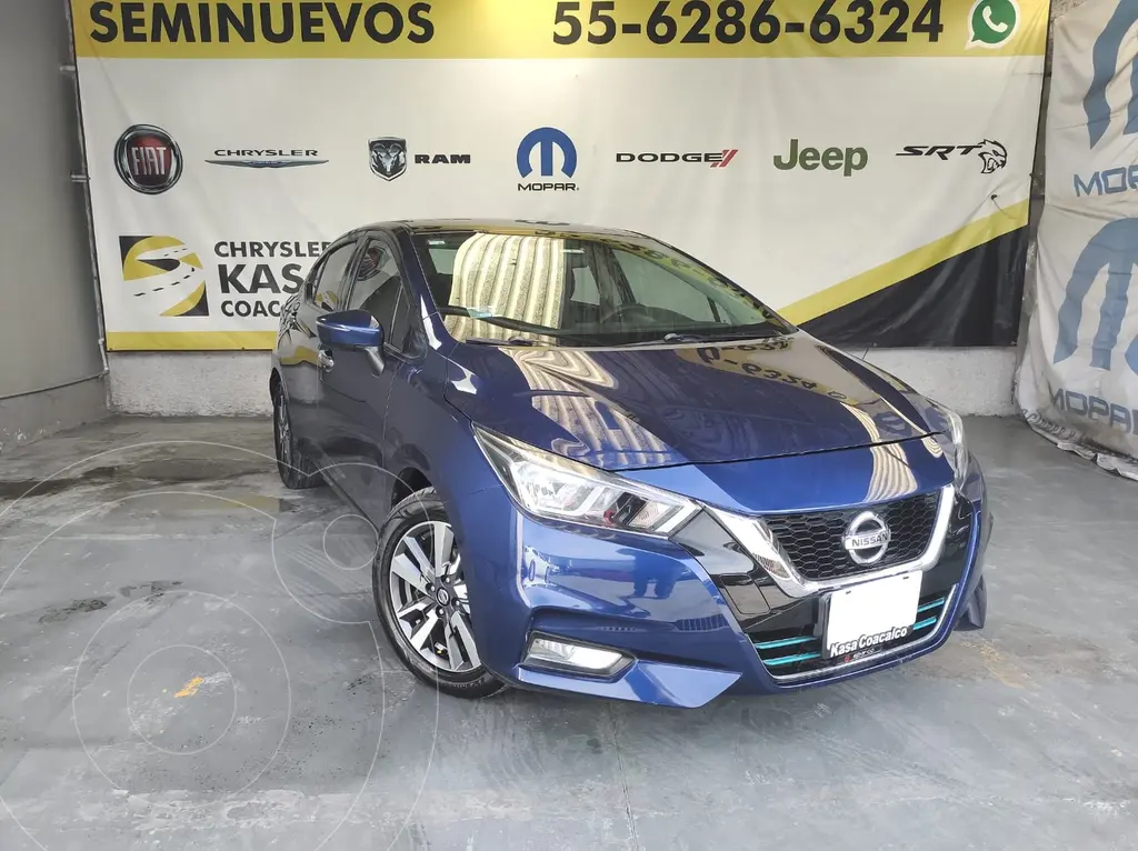 Nissan Versa Advance usado (2020) color Azul precio $250,000