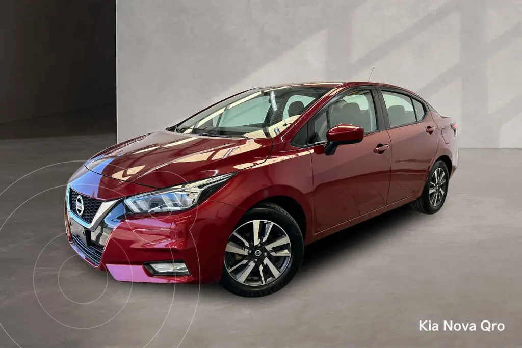 Nissan Versa Advance usado (2022) color Rojo precio $300,000