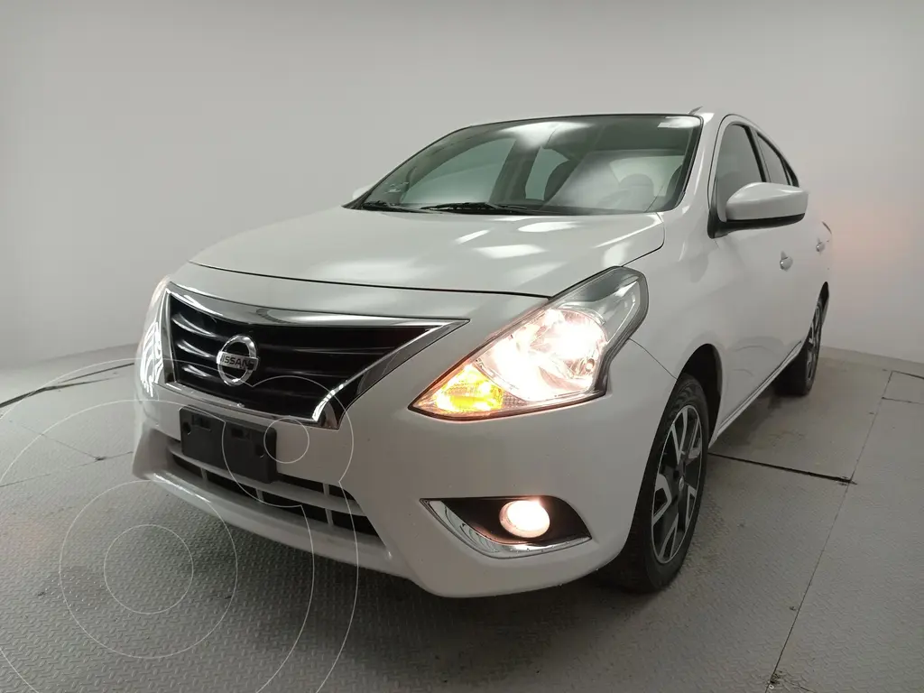 Nissan Versa Advance Aut usado (2019) color Blanco precio $235,000