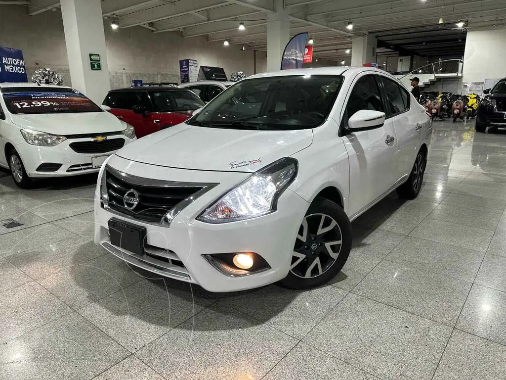 Nissan Versa Exclusive Aut usado (2018) color Blanco precio $220,000
