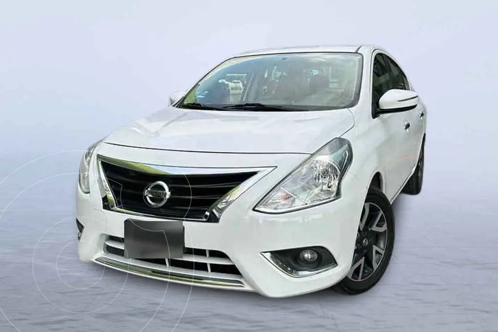 Nissan Versa Exclusive Aut usado (2017) color Blanco precio $227,000