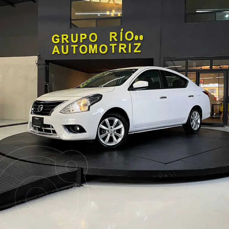 Nissan Versa Advance usado (2018) color Blanco precio $198,000
