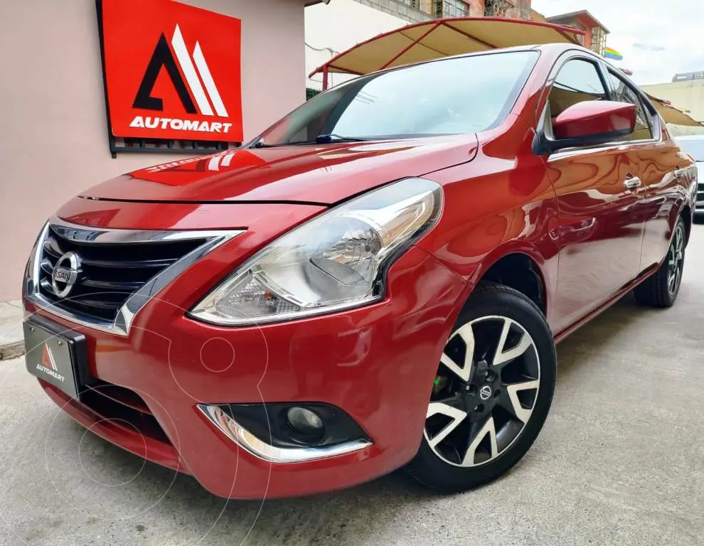 Nissan Versa Advance Aut usado (2019) color Rojo precio $195,000