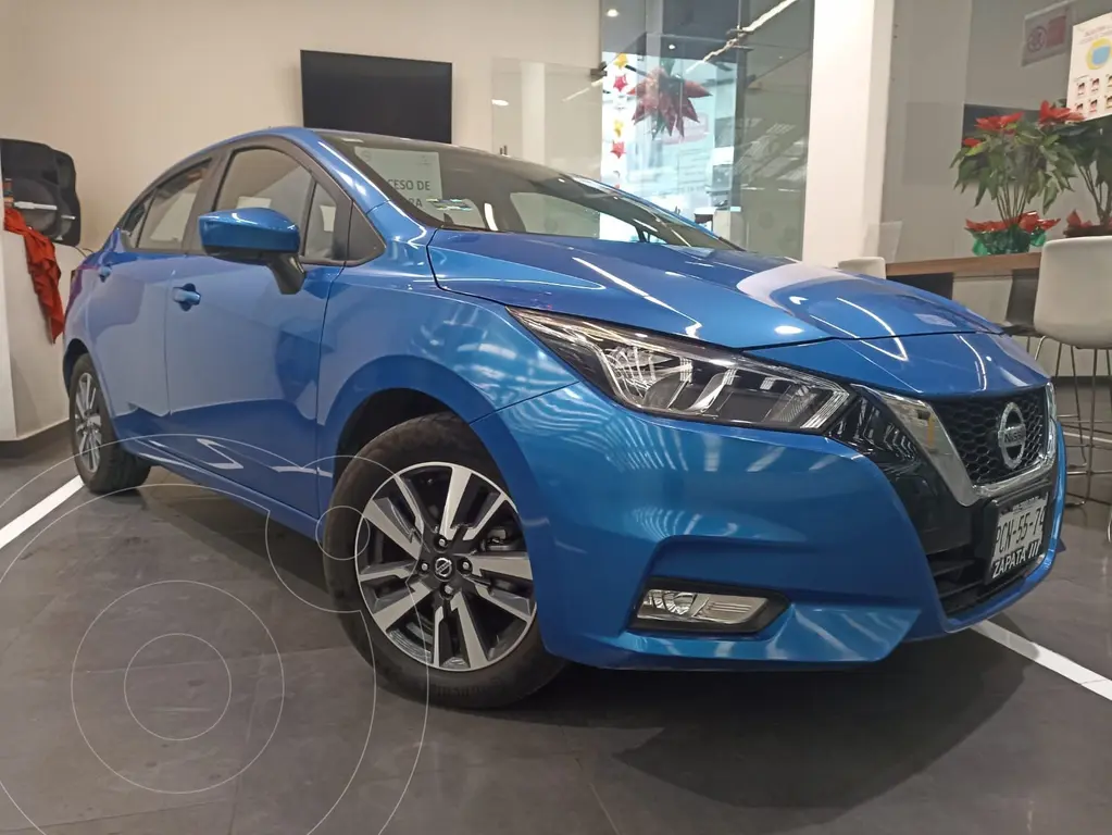Nissan Versa Advance usado (2022) color Azul precio $325,000