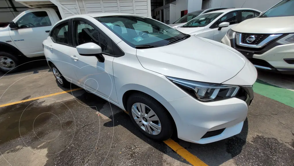 Nissan Versa Sense usado (2021) color Blanco precio $270,000