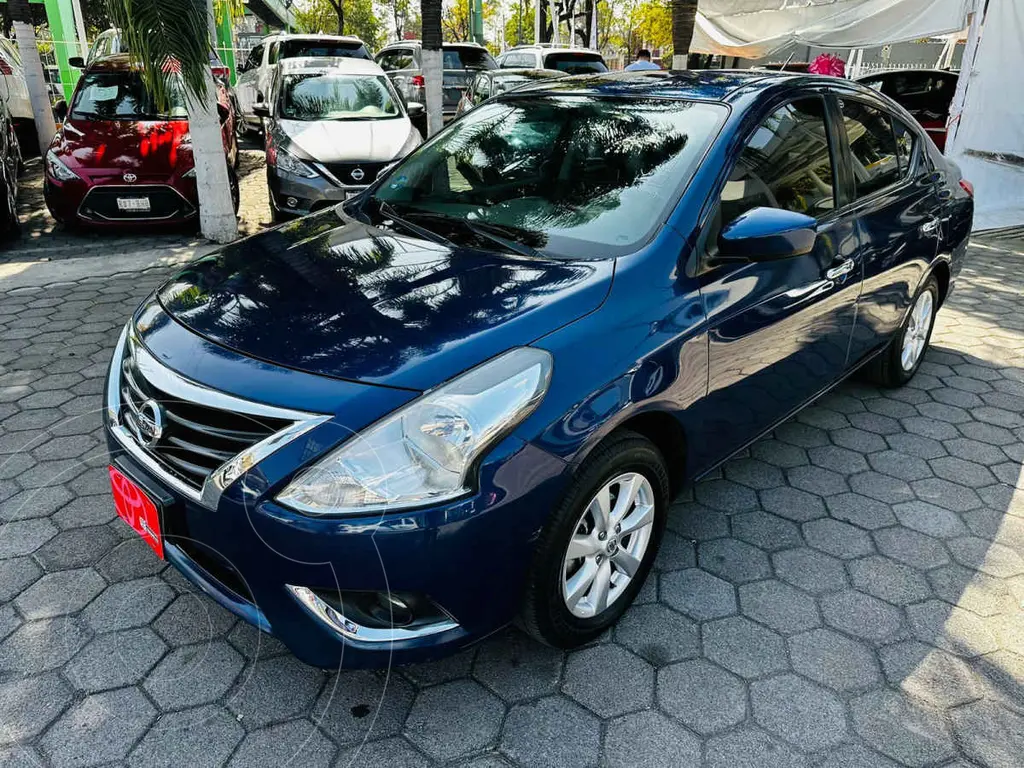 Nissan Versa Sense usado (2019) color Azul precio $197,000
