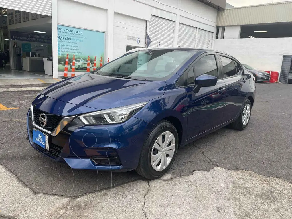 Nissan Versa Sense usado (2020) color Azul precio $230,000