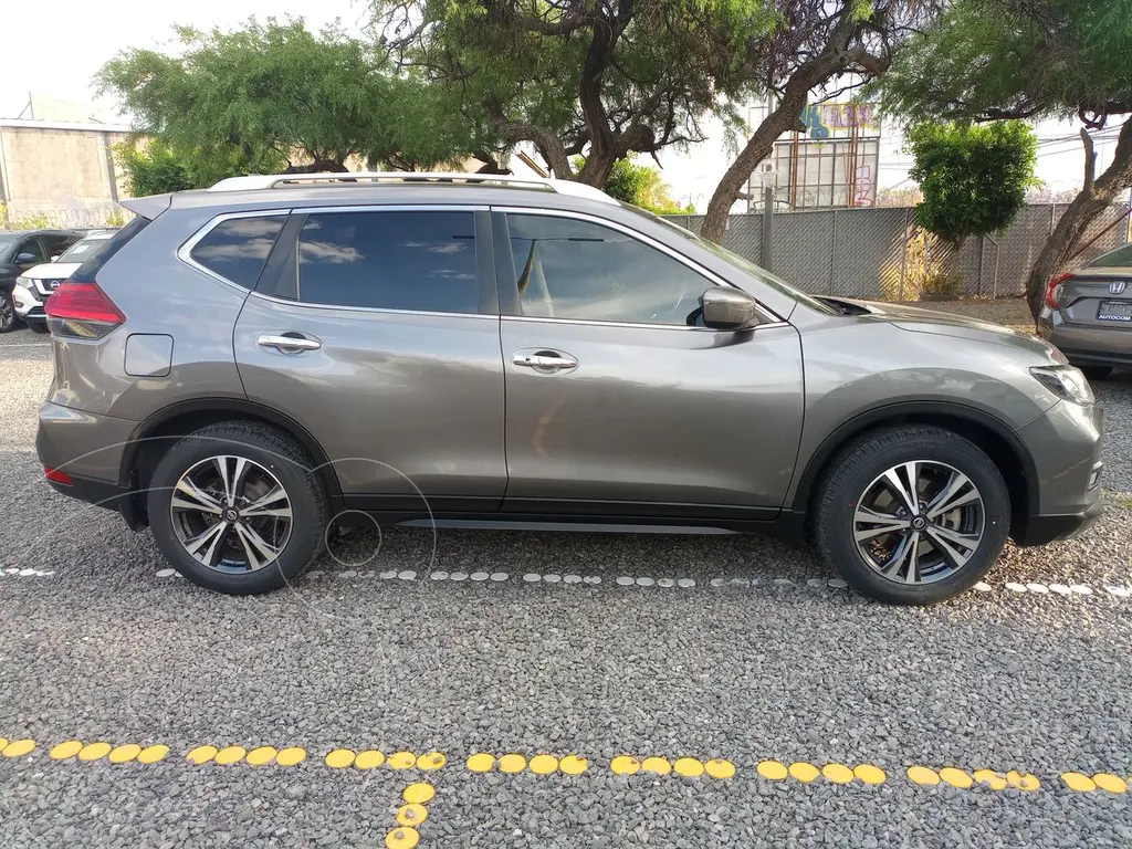 Nissan X-Trail Advance 3 Row usado (2018) color Gris precio $359,696