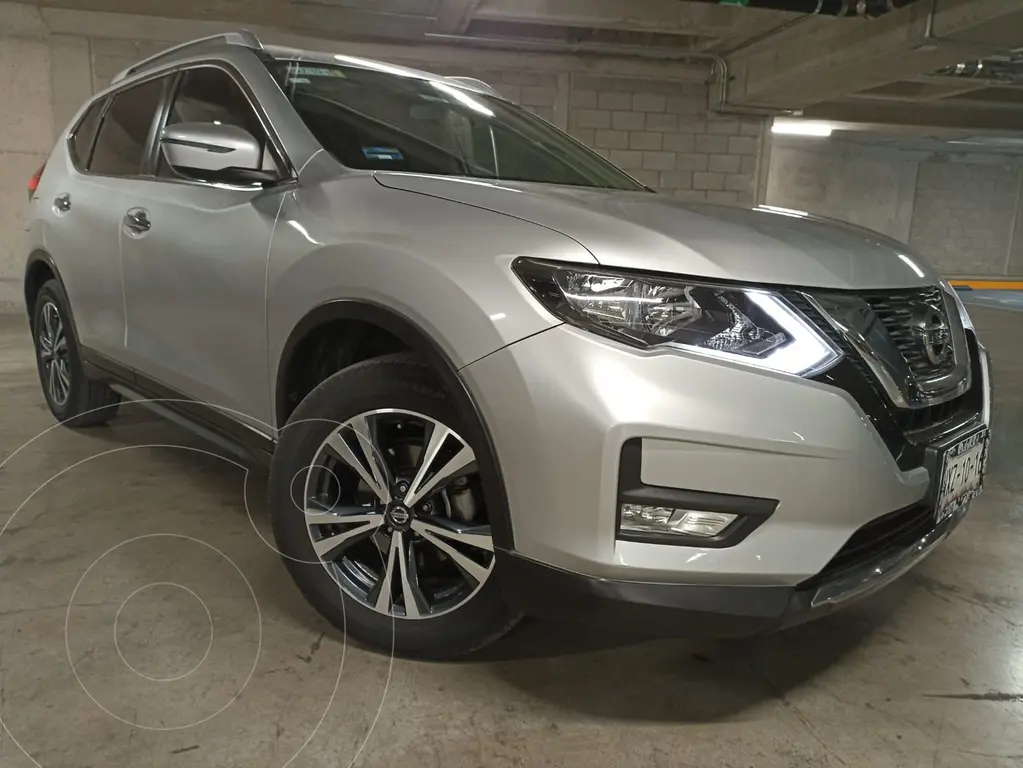 Nissan X-Trail Advance 2 Row usado (2020) color Gris precio $413,333