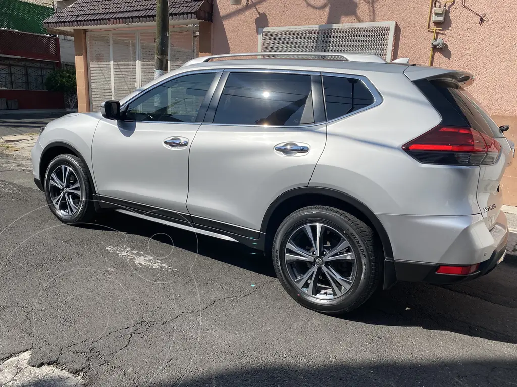 Nissan X-Trail Advance 2 Row usado (2019) color Plata precio $357,000