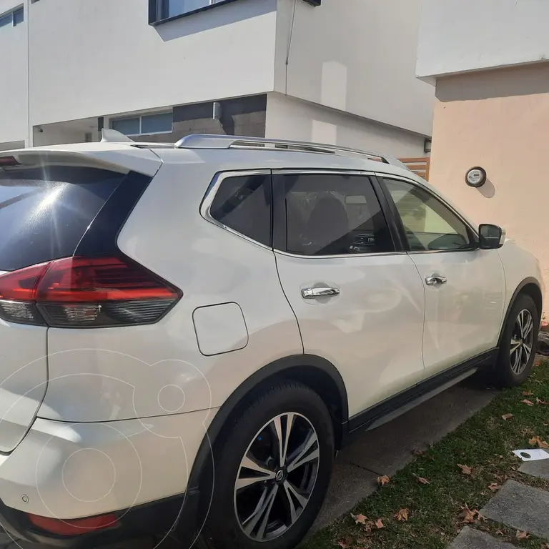 Nissan X-Trail Advance 2 Row usado (2018) color Blanco precio $320,000