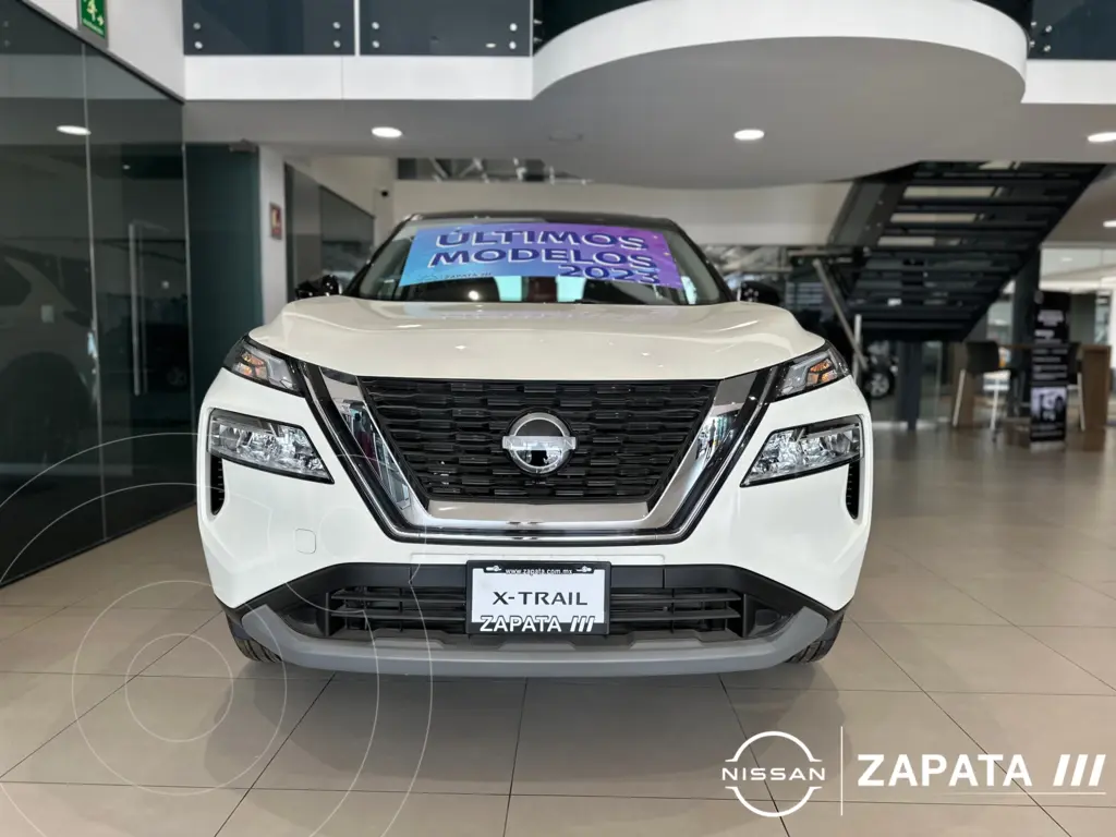 Nissan X-Trail Advance 2 Filas usado (2023) color Blanco Perla precio $689,900